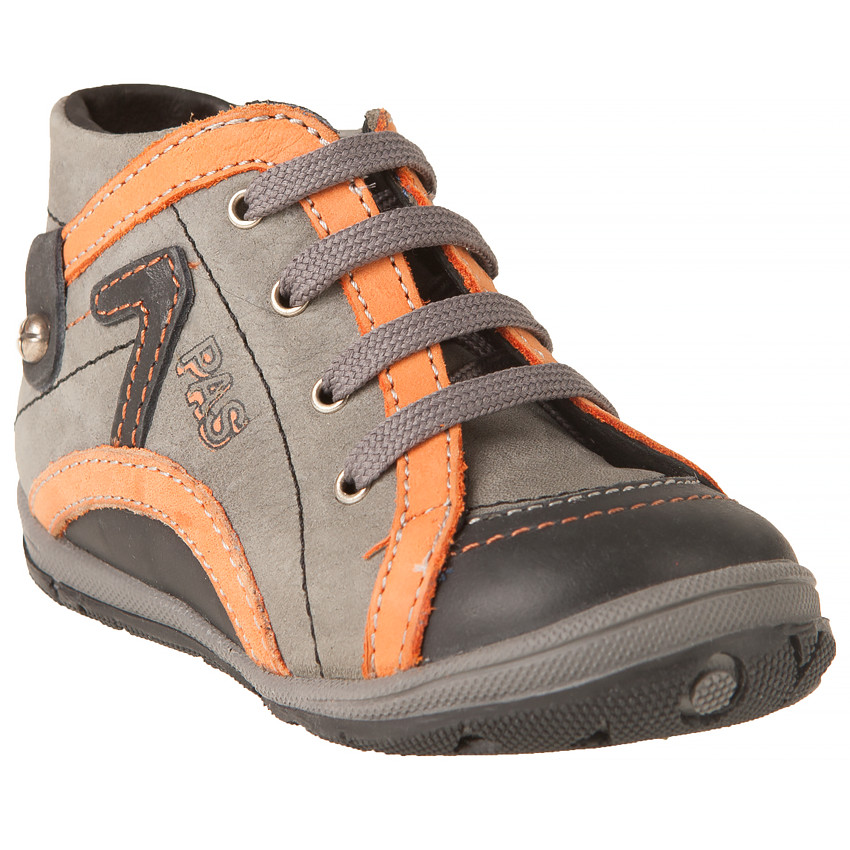 Bottillons en cuir à lacets